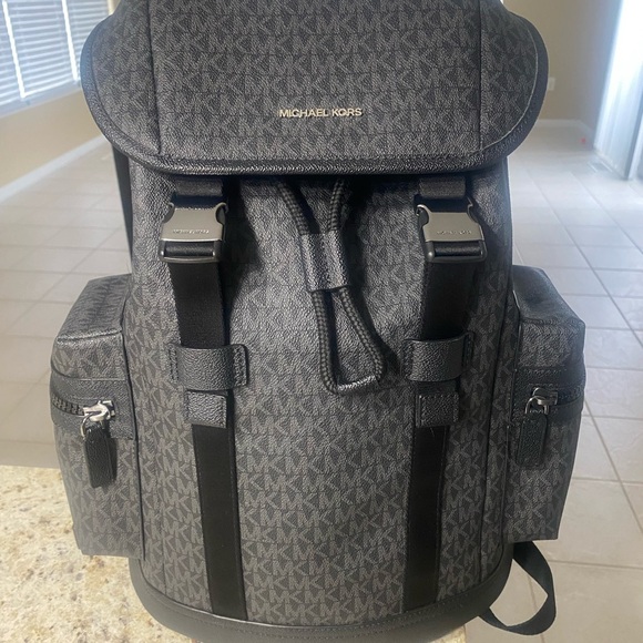 Michael Kors | Bags | Michael Kors Black And Gray Hudson Monogram ...